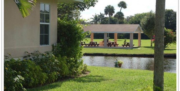 Hidden Lakes Senior Living Community - Vero Beach, FL